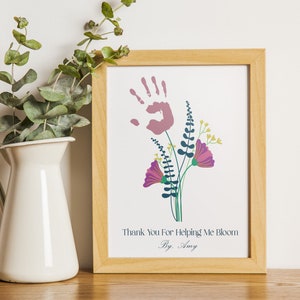Mothers Day Flower Handprint Craft Art for Mom, Handprint Craft Grandma ...