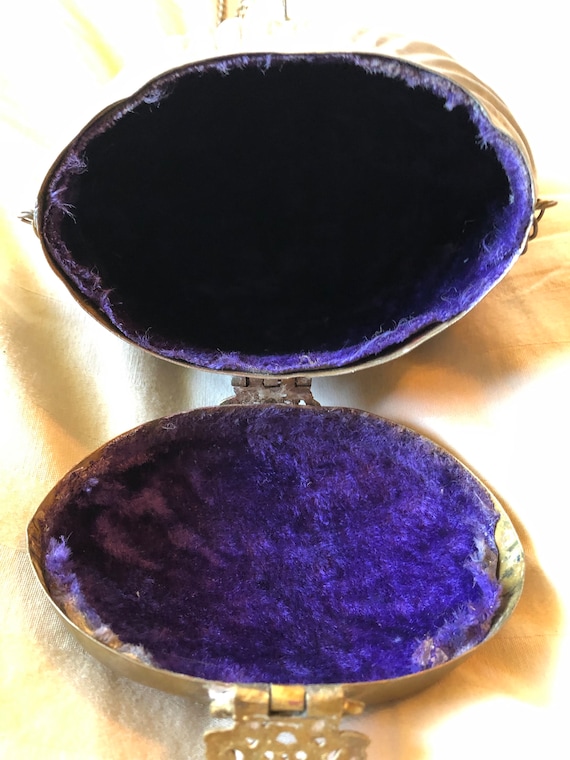 Antique Brass Clamshell Purse Lined With Royal Purple… - Gem