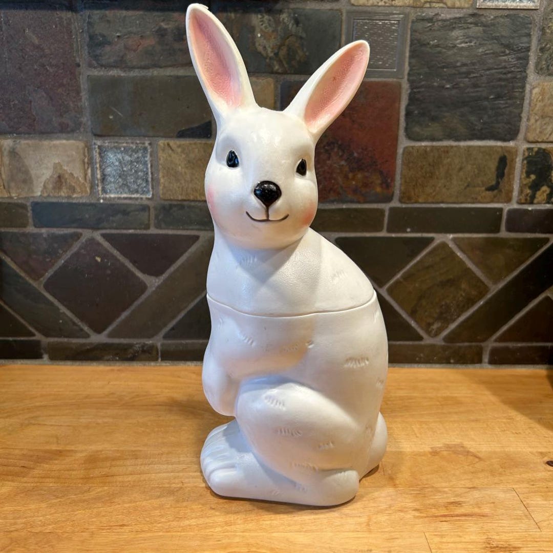 Vintage 70's Peoria Fill 'n Thrill Plastic Bunny Rabbit Blow Mold Candy ...