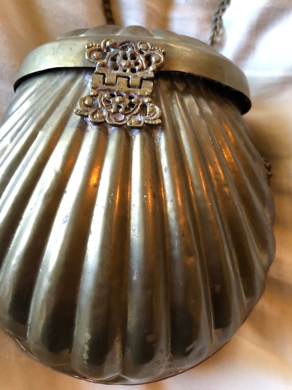 Antique Brass Clamshell Purse Lined With Royal Purple… - Gem