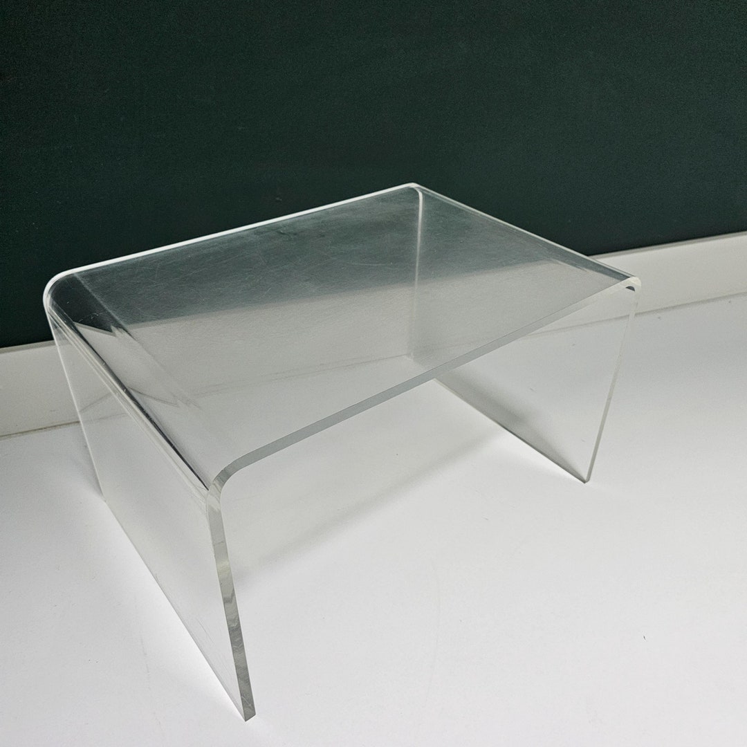 Vintage Plexiglass Side Table. Transparent Curved Acrylic Glass Table ...