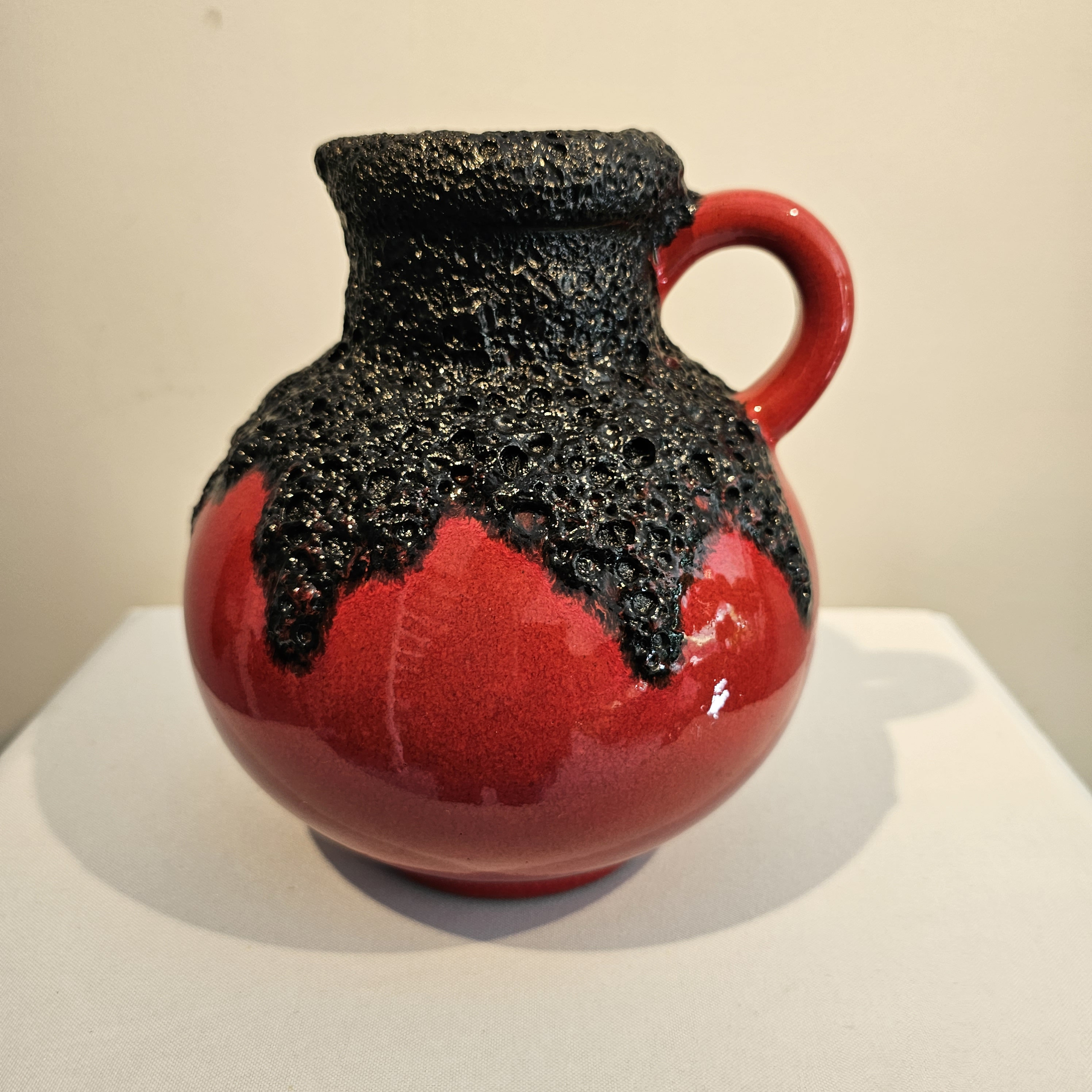 Een West-duitse Fat Lava Vaas Gemaakt Door Roth. De Vaas is - Etsy