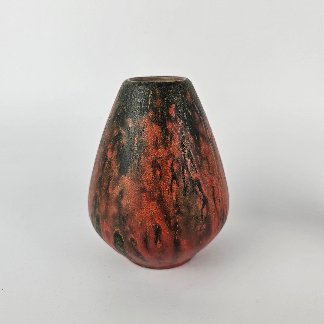 A West German Fat Lava Vase by Ruscha. Red vulkano Glaze. - Etsy