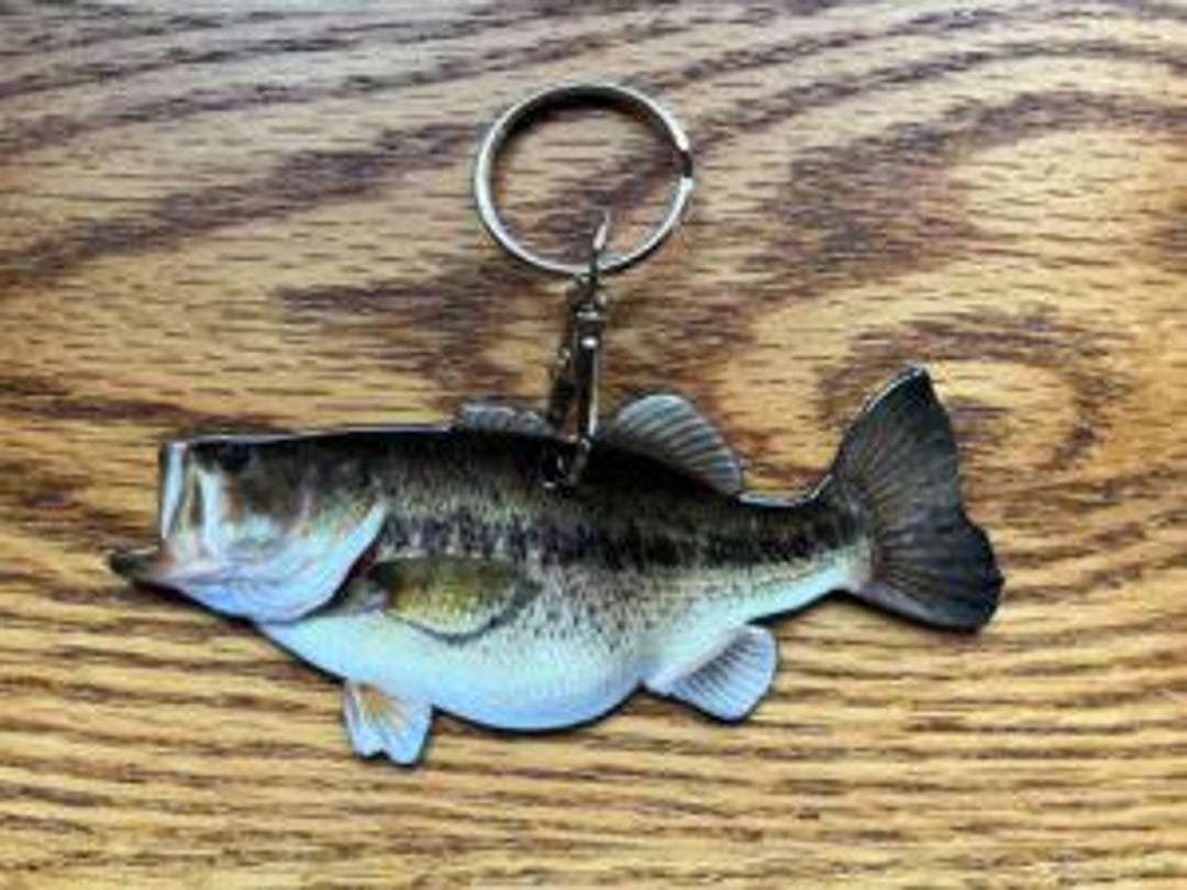 Largemouth Bass Fish Keychain - Etsy
