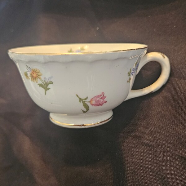 Footed Tea Cups - Etsy