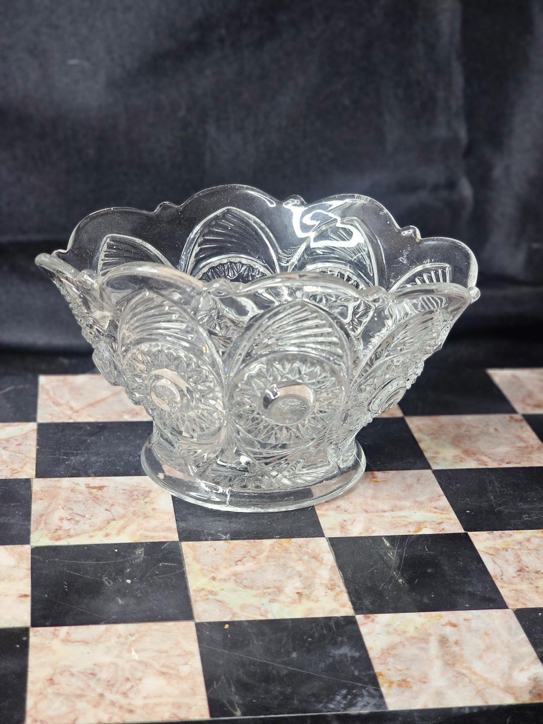 Vintage Fan Shaped Bowl, Bullseye and Fan Clear (no 15090) by United ...