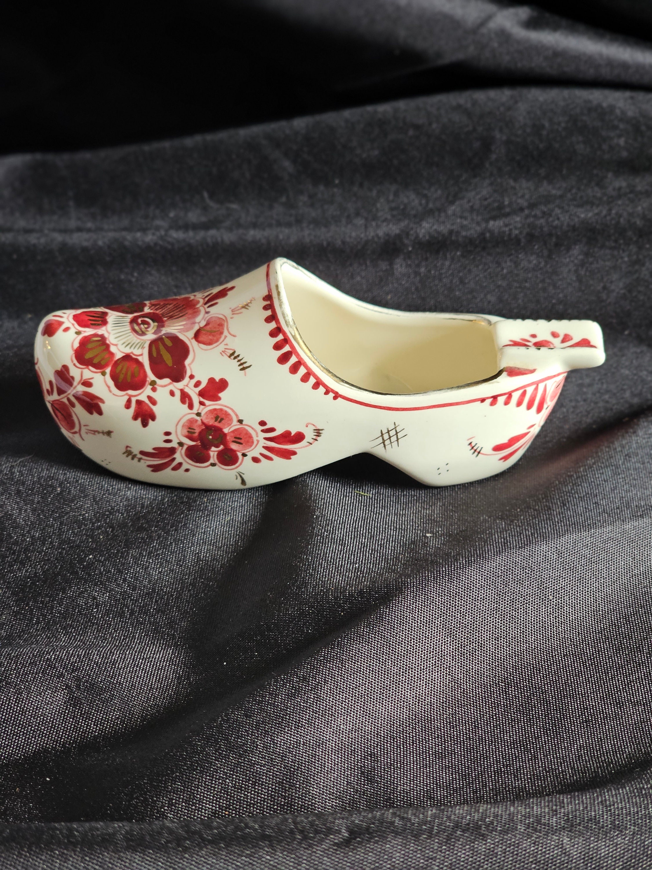 Vintage Super Rare Regina Red Delft Holland Red and Gold Ceramic Shoe ...