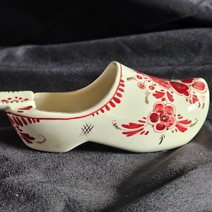 Vintage Super Rare Regina Red Delft Holland Red and Gold Ceramic Shoe ...