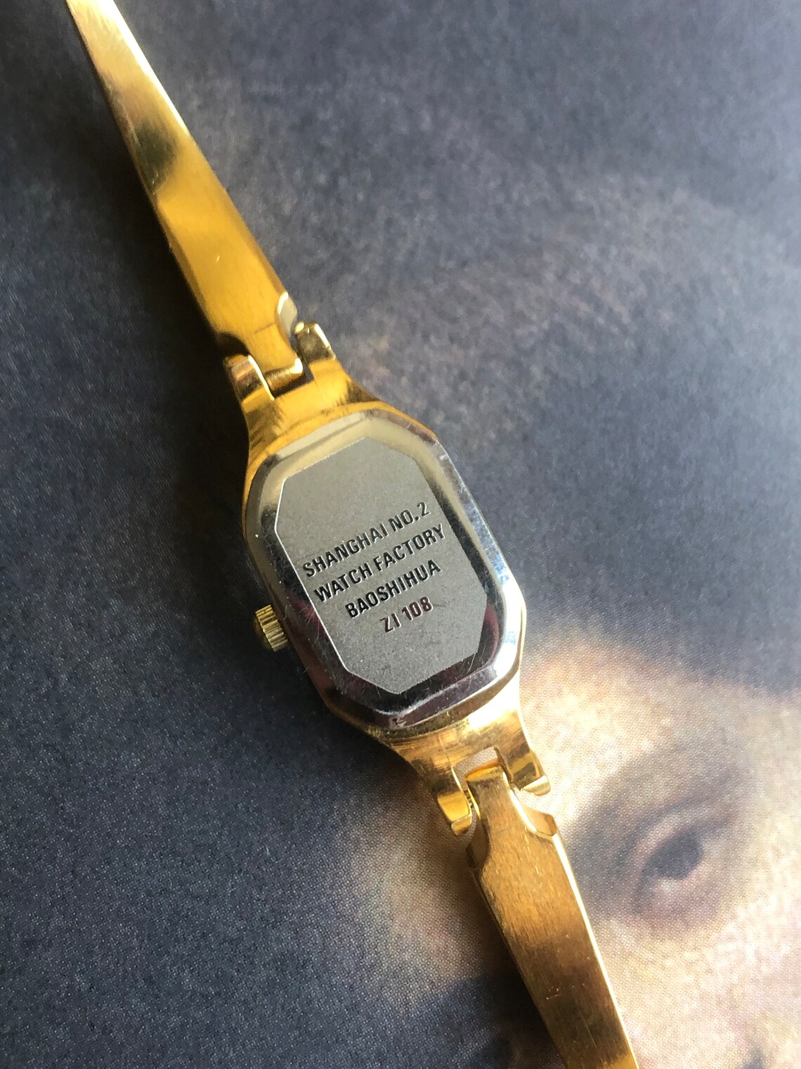 Chinese Vintage Shanghai Baoshihua Quartz Watch - Etsy