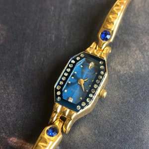 Chinese Vintage Shanghai Baoshihua Quartz Watch - Etsy