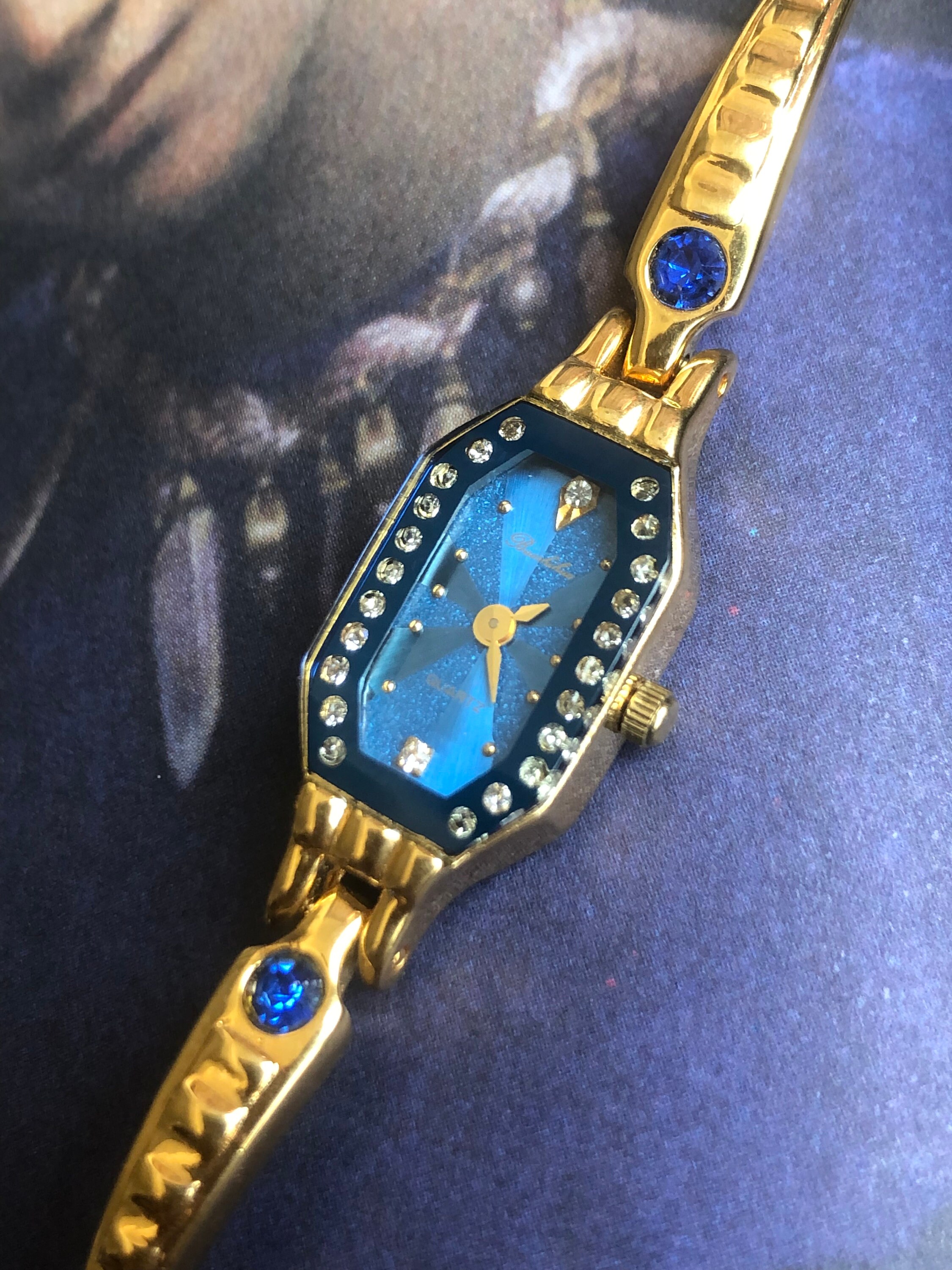 Chinese Vintage Shanghai Baoshihua Quartz Watch - Etsy