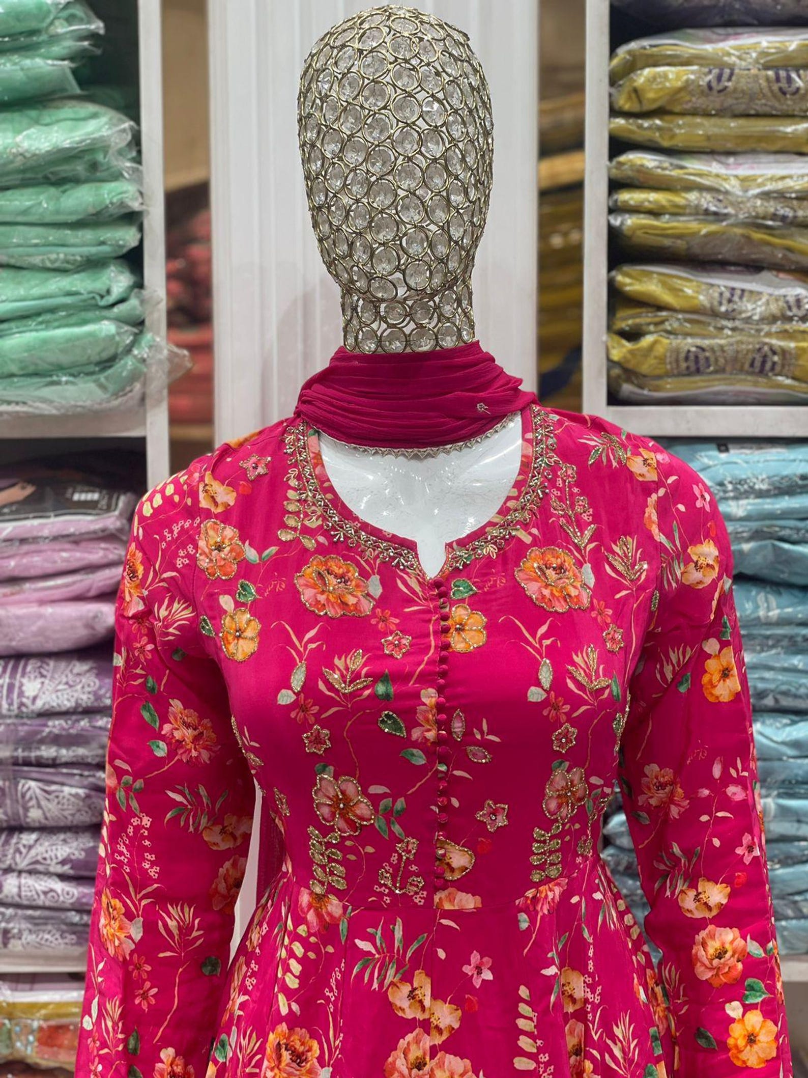 Indian Suit Women, Ethnic Wear, Suits in Style, Party Wear Suits ...