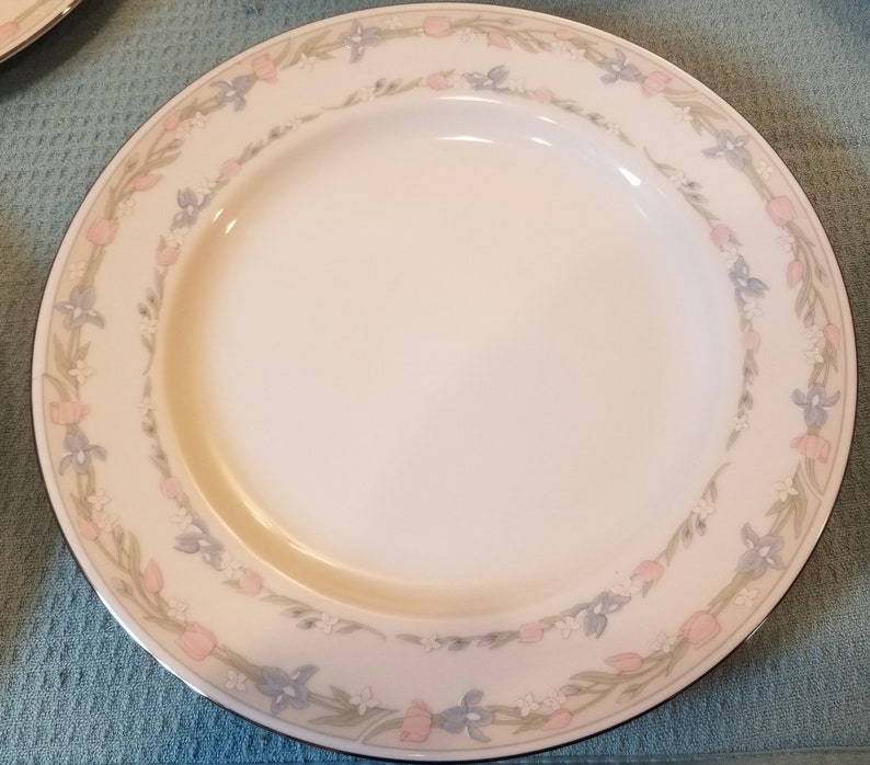 Vintage Illusions by Excel Reprise China - Etsy