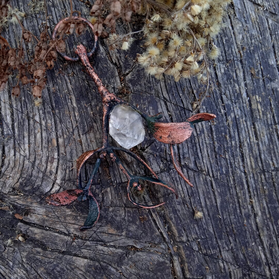 Misteltãn * Talisman of Lord of Thunder * Mistletoe Talisman * Witchy ...