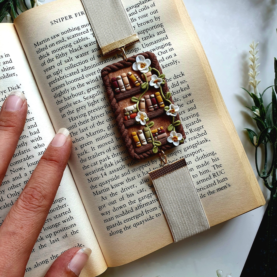 Handmade Bookshelf Bookmark - Etsy