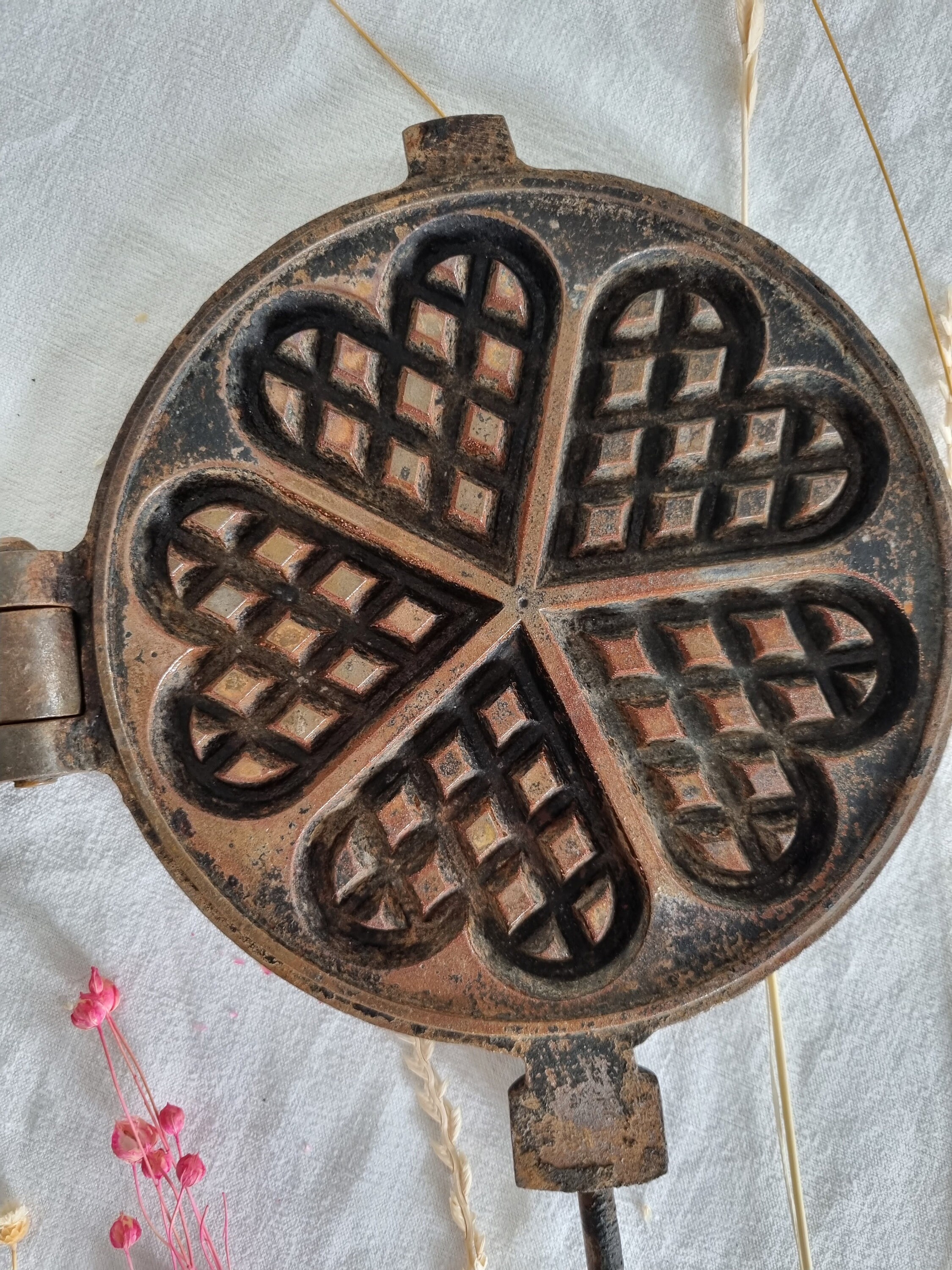 Antique Cast Iron Waffle Maker, Vintage Waffle Baking Pan, Rustic Style ...