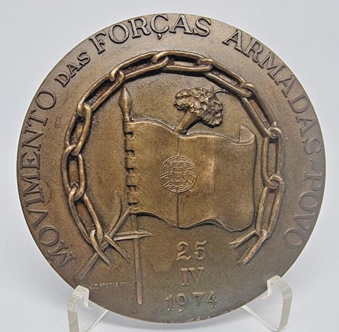 Bronze Medal / Armed Forces Movement / Revolution April 1974 / 181 of ...