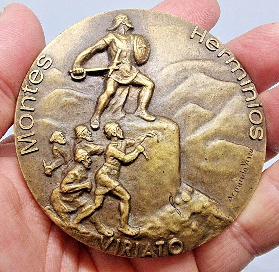 Bronze Medal / Viriathus Was a Lusitanian Leader Who Faced the ...