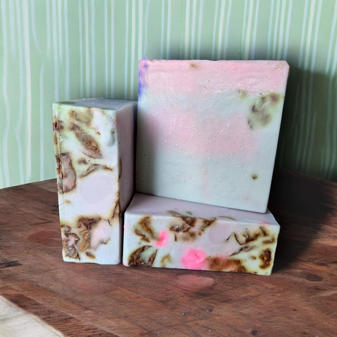 Natural Moisturizing Handmade Goats Milk Hot Processed Soaps for Highly ...