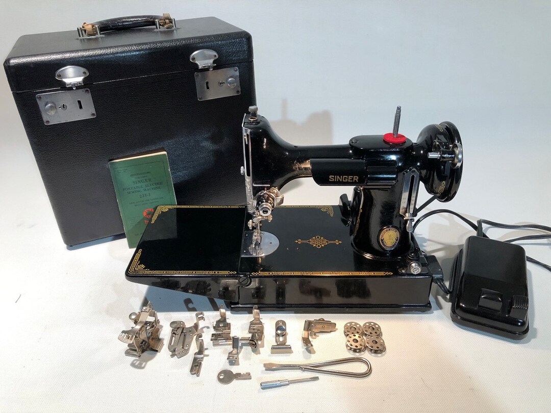 Vintage 1950 Singer 221 Centennial Featherweight Sewing Machine With ...