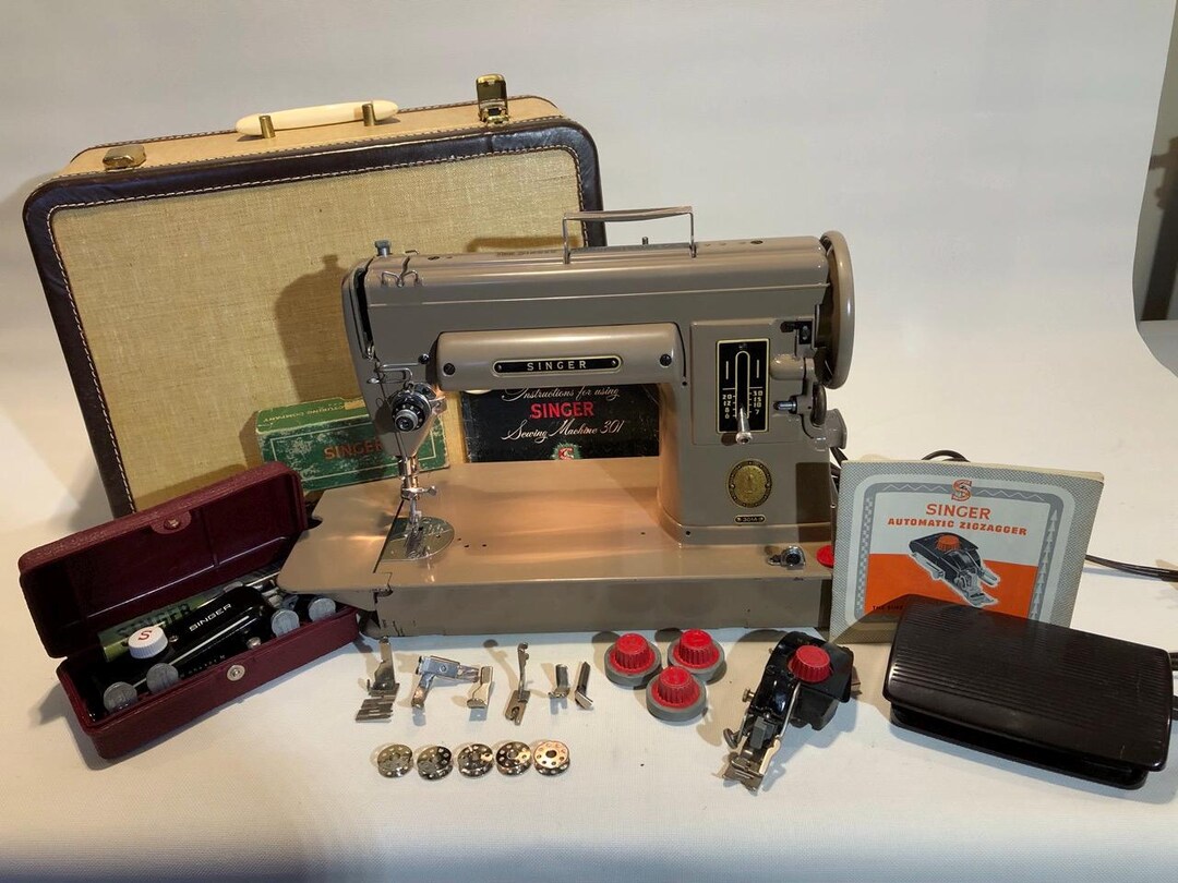 Very Nice Vintage Singer 301A Beige Short Bed Sewing Machine Available ...