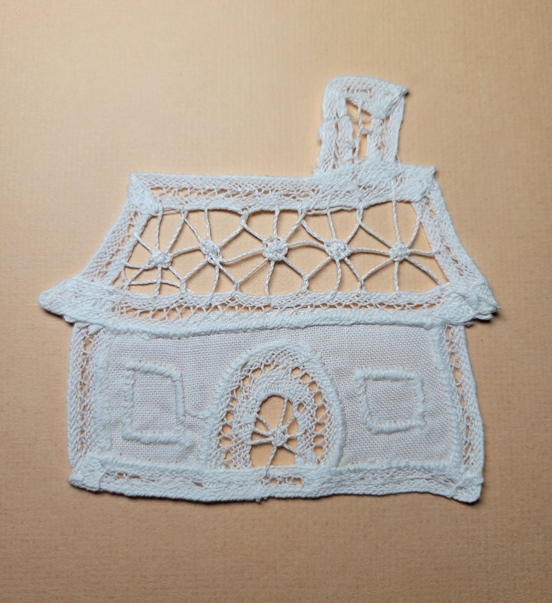 Battenburg Lace Village House Appliques White Primitive Style Lace ...