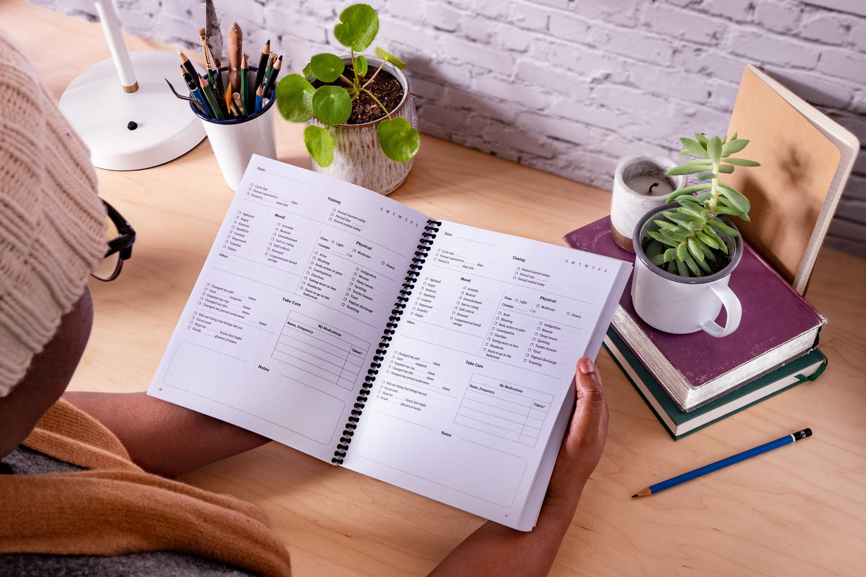 Period and Monthly Cycle Tracker/journal Ife Aye Tracker - Etsy