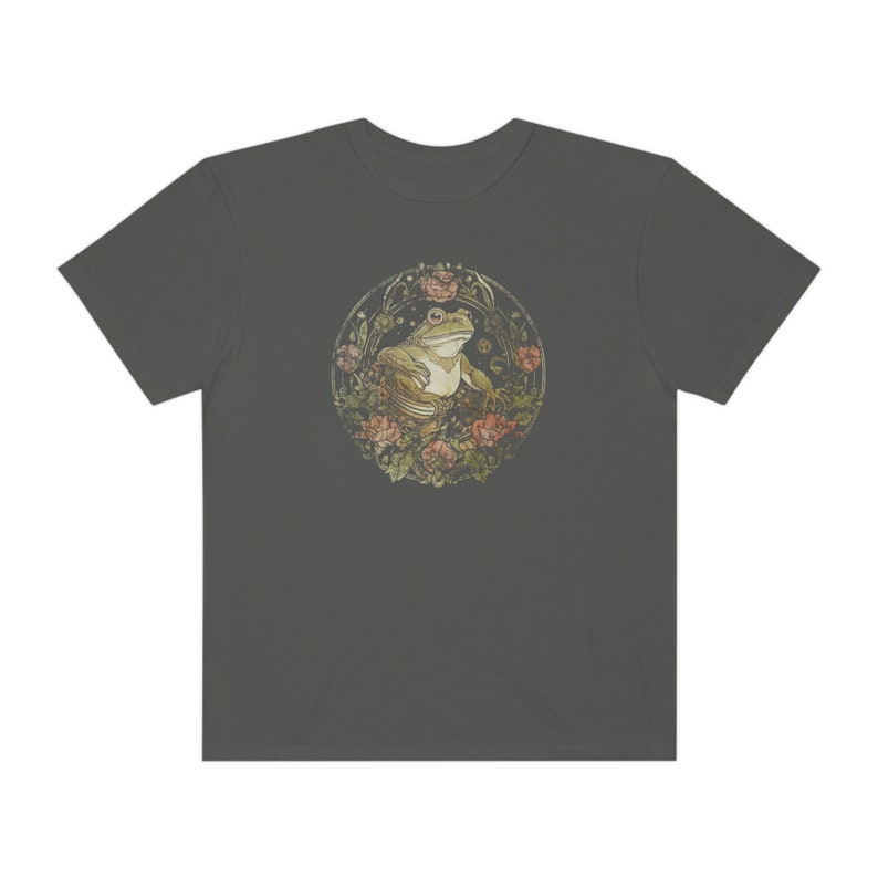 Cottagecore Toad Shirt Vintage Frog Design Tshirt Retro Nature Goblin ...