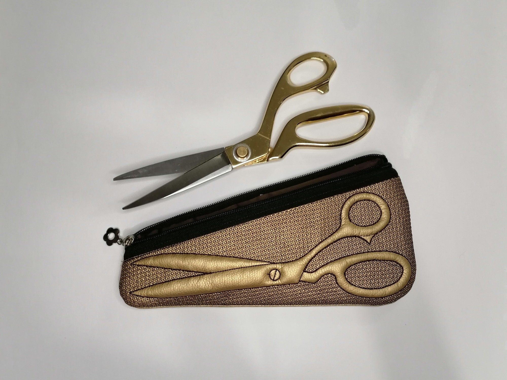 In the Hoop Scissor Case Machine Embroidery Design ITH Project - Etsy UK