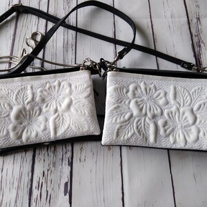 ITH Zip Bag Flowers Embroidery Design in the Hoop Phone Case ITH ...