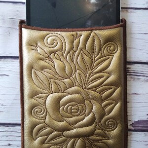 In the Hoop Tablet Case Rose Machine Embroidery Design Cell Phone Cover ...