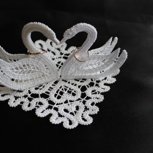 FSL Embroidery Design Wedding Ring Pillow Swan Freestanding Lace ...