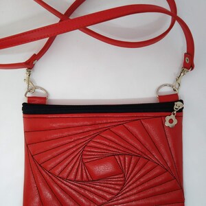 In the Hoop Bag Machine Embroidery Designs ITH Cosmetic Bag ITH Project ...