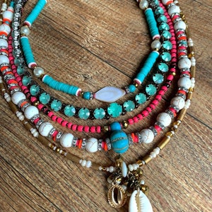 Pink Beaded Necklace Cowrie Shell Pendant Charm Pearl Beaded Necklace ...