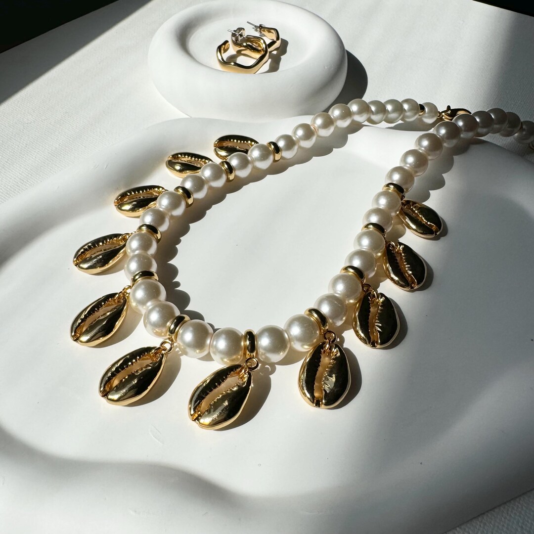 Gold Shell Necklace Cowrie Shell Choker Charm Fanecklace Beach Necklace ...