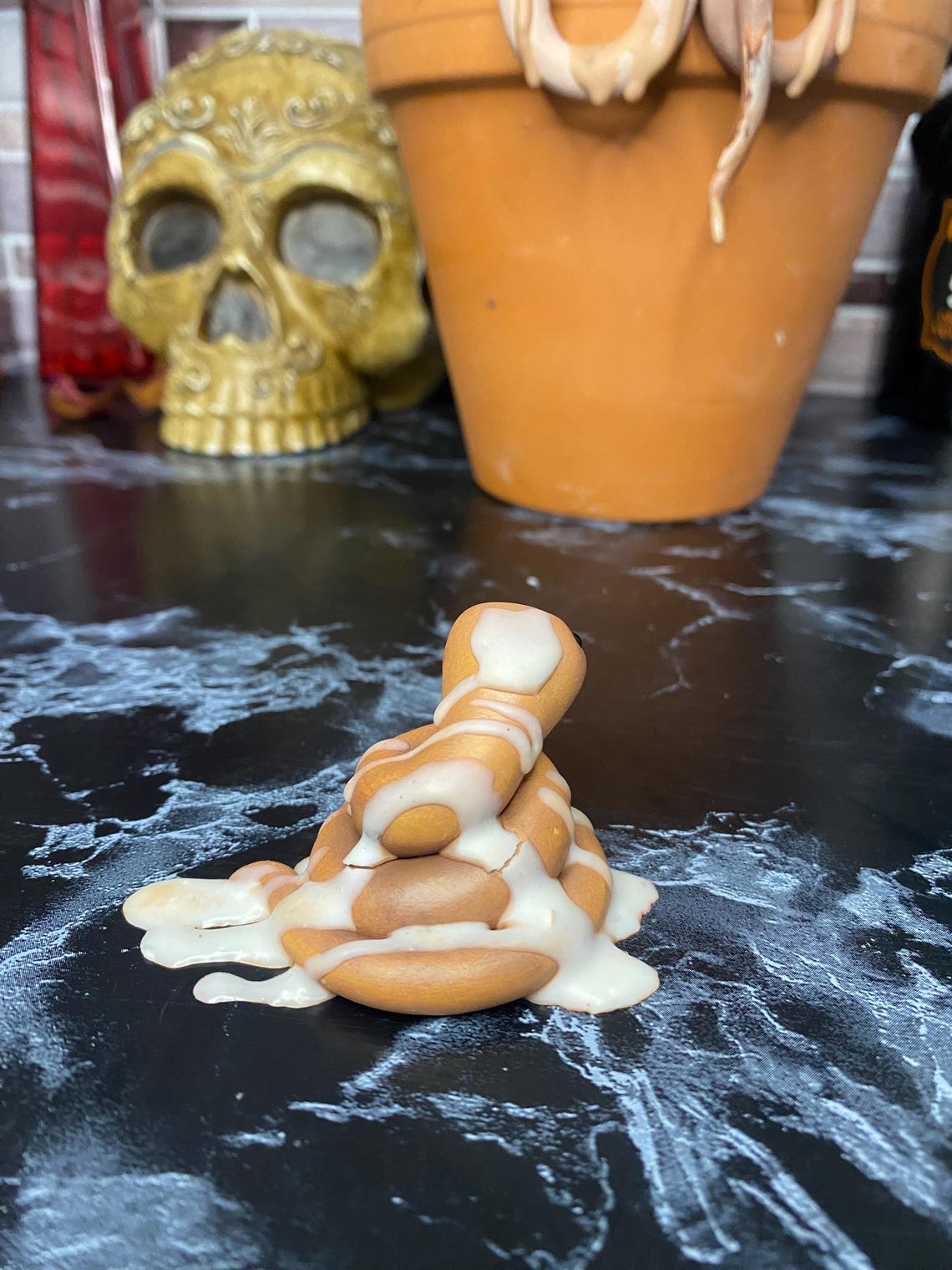 Café Themed Flower Pot Snake Buddy, and Cinnabun Themed Desk Snakes ...