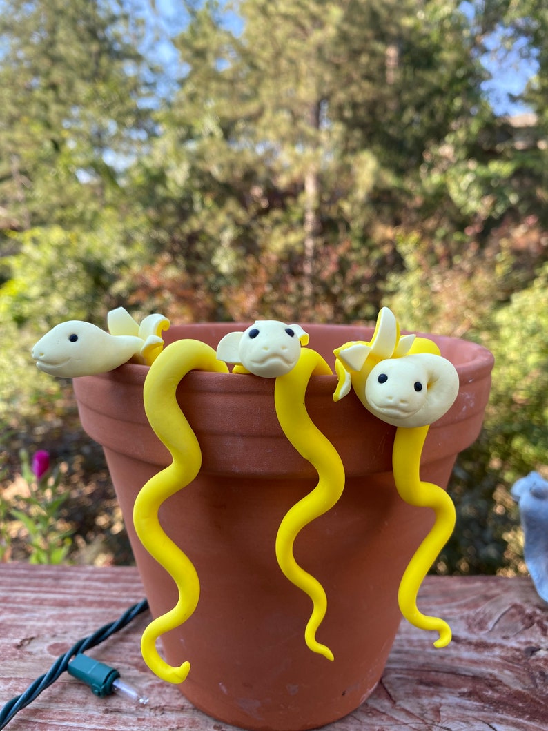 Flower Pot Snake Buddy, Banana Snake Hand-crafted Clay Sculpture, Cute ...