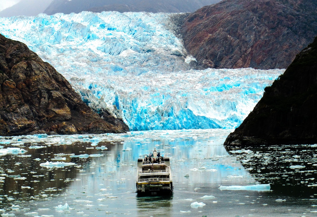 ALASKAN GLACIER PHOTO Print - up Close to a Glacier With Incredible ...