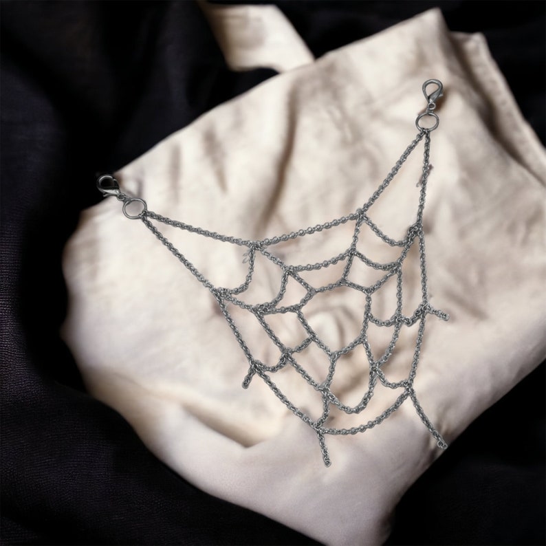 Cat Spider Web Chain for Pants / Witchy Gotch Aesthetic - Etsy