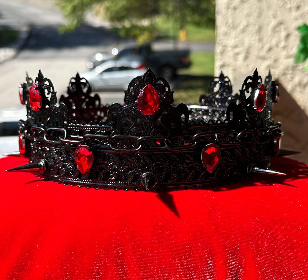 Black Spiked Gothic Crown: Chain King Crown, Cosplay Halloween - Etsy