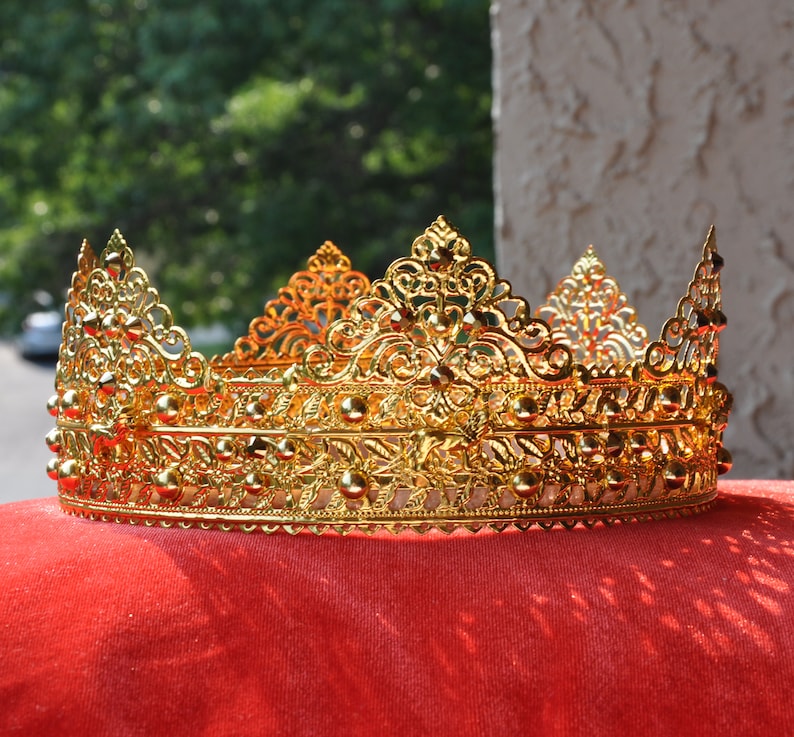 Corona de rey medieval de oro hecha a mano: tocado real renacentista ...