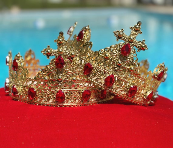 Coptic wedding crowns | Beachweddingtips.com
