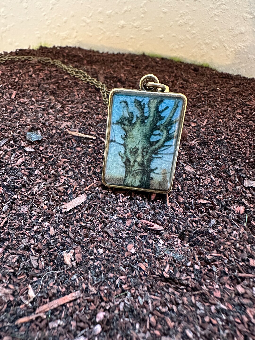 Treebeard Themed, Tolkien Inspired Resin Necklace. - Etsy