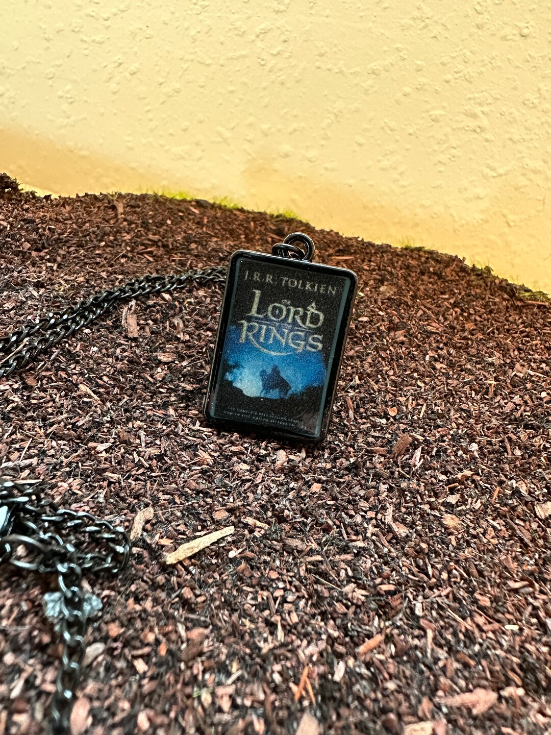 Tolkien Inspired, LOTR Themed Necklace - Etsy