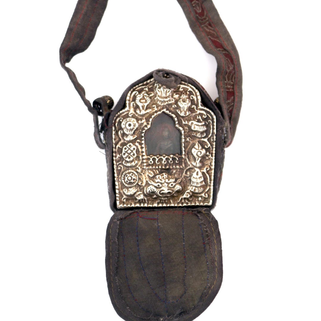 Buddhist Ghau Amulet Box Travel Shrine Tibetan Eight Auspicious Symbols ...
