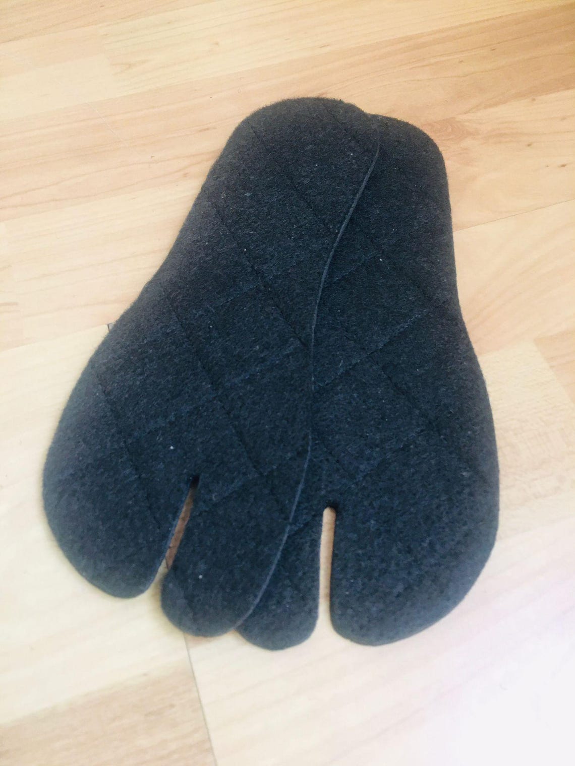 Felt Tabi Insoles: Split Toe Socks, Japanese Shoes - Etsy