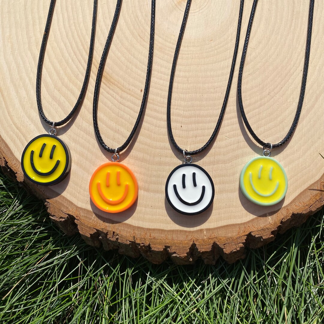 Simple Smiley Necklace⋆⁺₊⋆smiley Face Necklace | Smiley Face Jewelry ...