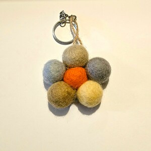 Needle Felted Flower Ball Keyring Flower Keychain Multicolour Flower ...