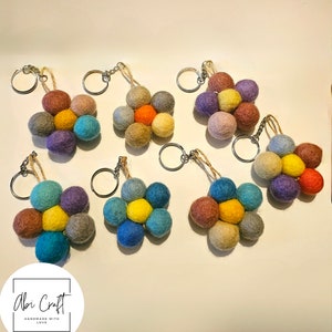 Needle Felted Flower Ball Keyring Flower Keychain Multicolour Flower ...