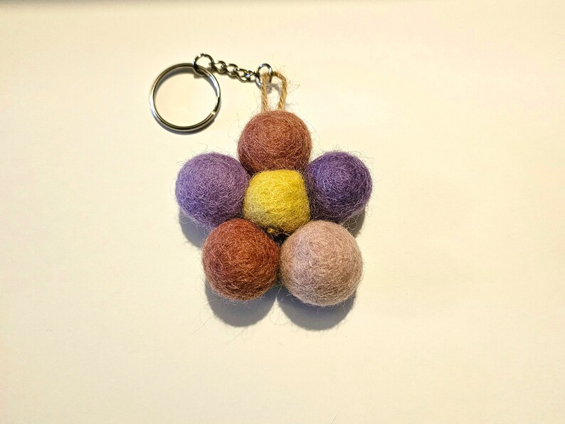 Needle Felted Flower Ball Keyring Flower Keychain Multicolour Flower ...